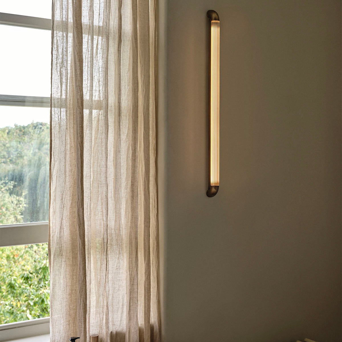Strata Wall Light